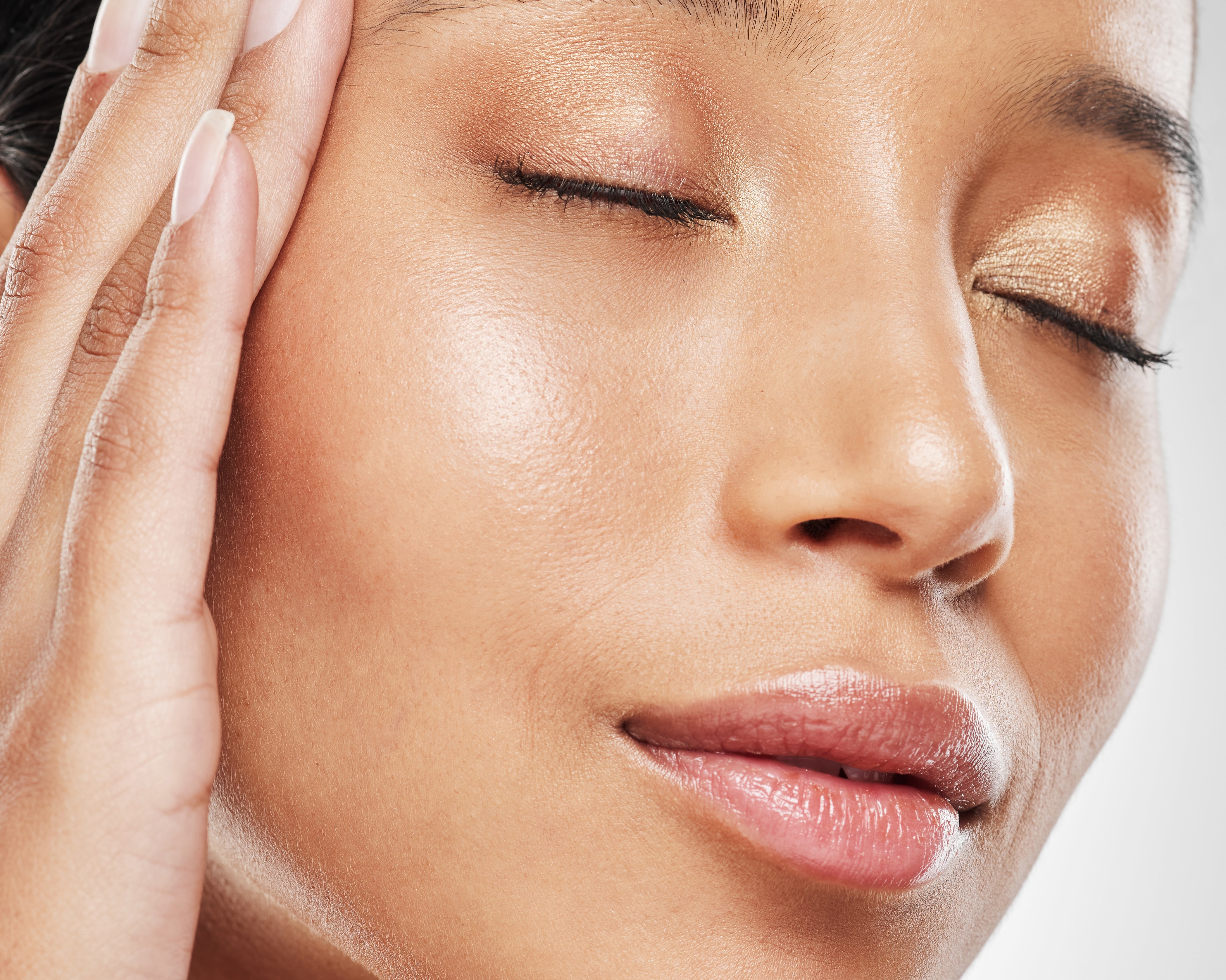 The best makeup products for achieving a dewy, glowing look – Color The ...